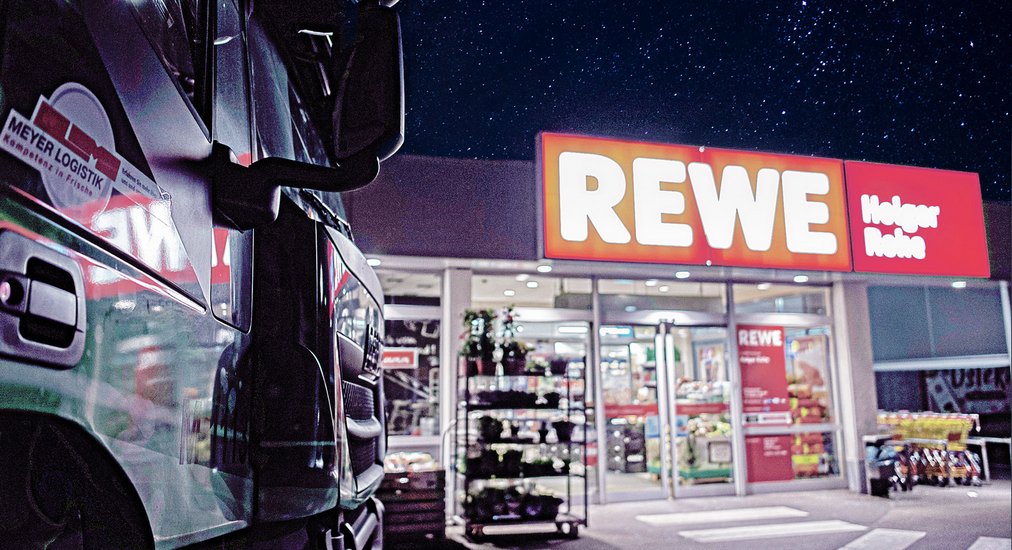 REWE eröffnet grünen Supermarkt der Zukunft mit Dachfarm und viel Holz ...
